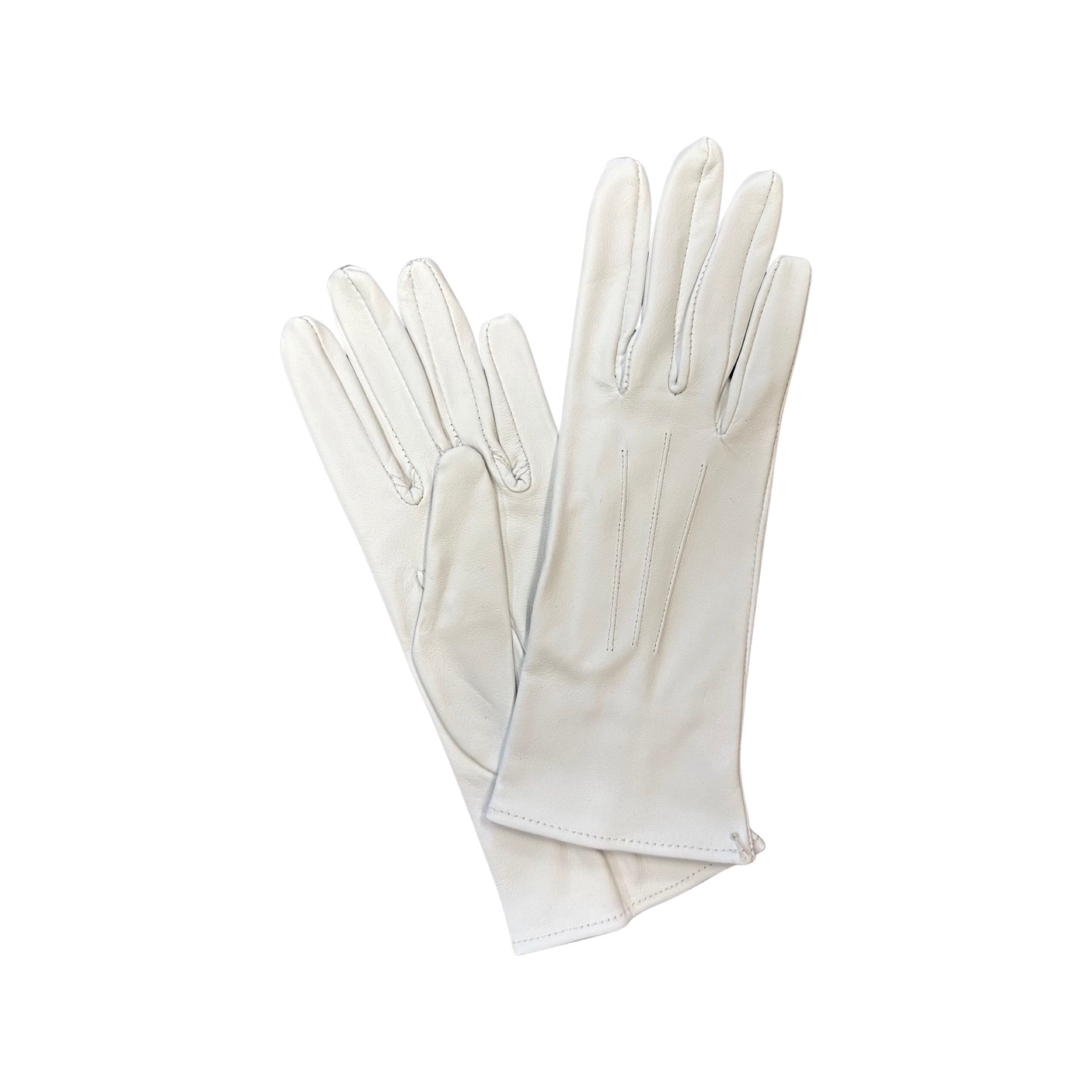 Becker Brothers White Chester Jefferies Youth Gloves – Dressed by Midwest